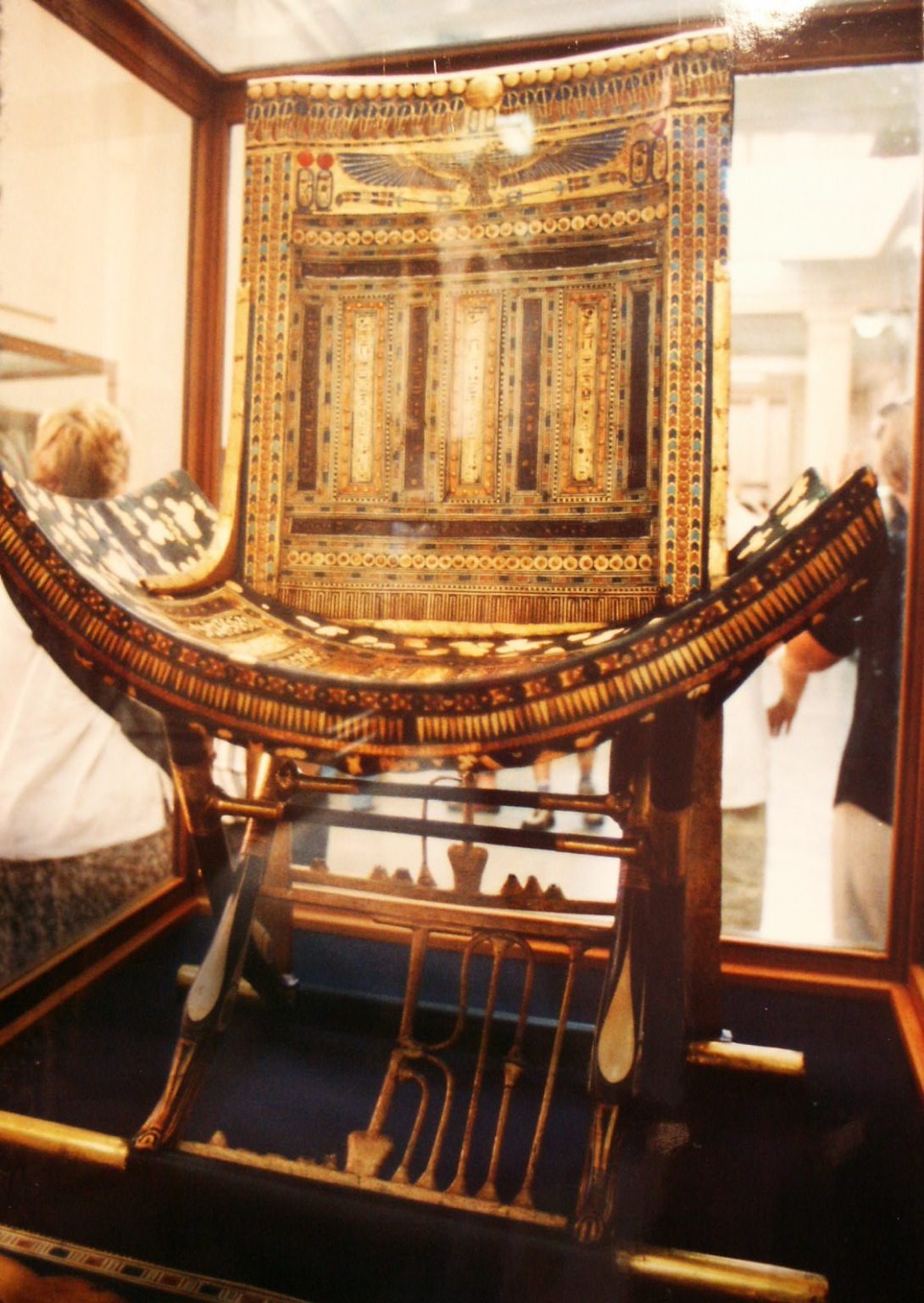 Skarby Tutenchamona. Co odnaleziono we wnętrzu najsłynniejszego ...