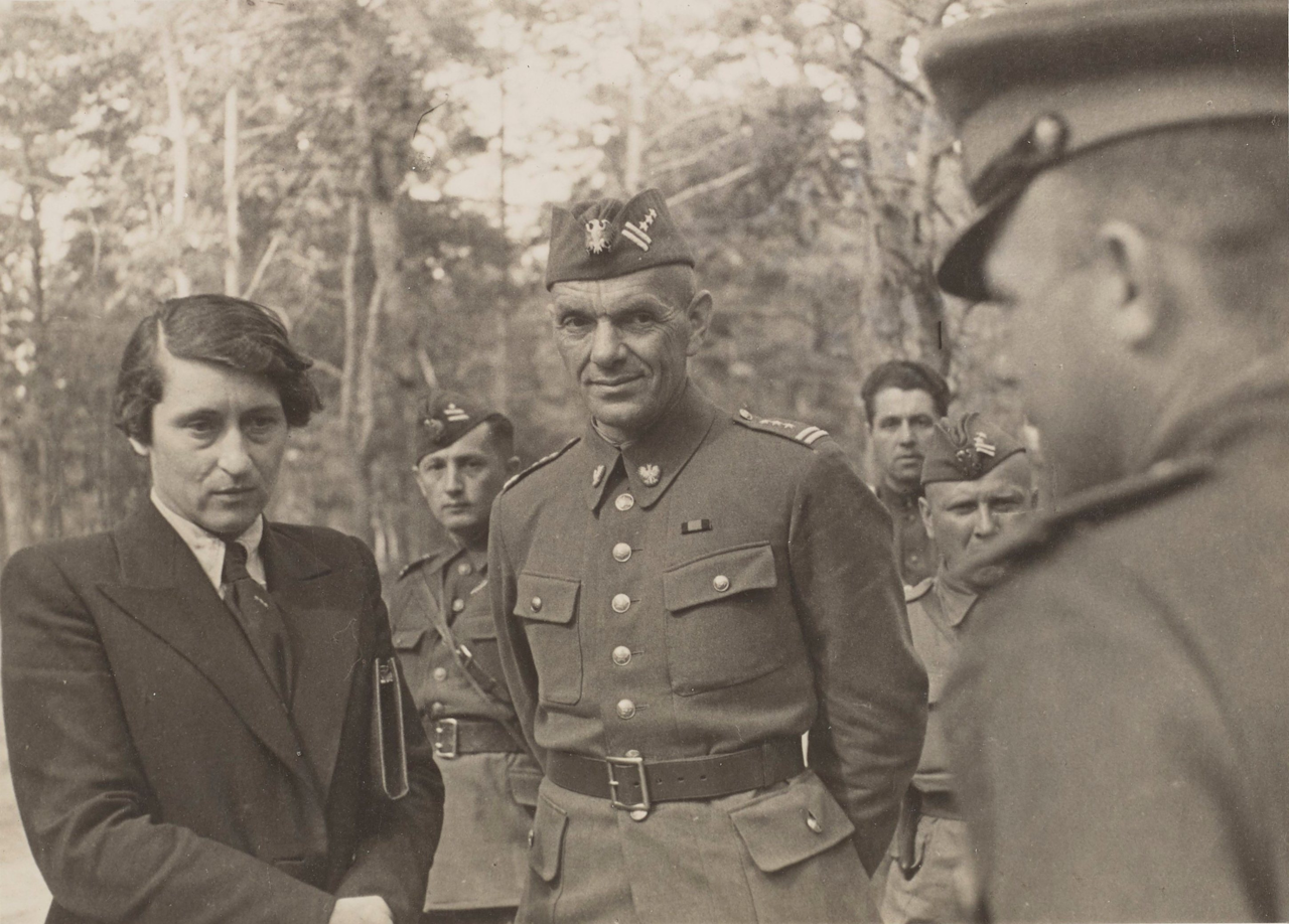 W Polsce Ludowej skrzętnie ukrywano ten fakt. Nie pasował do mitu ...